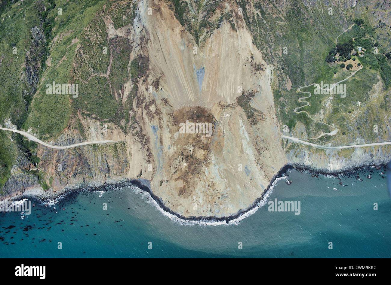 Big Sur Pauls Curve Slide May 2017 Stock Photo - Alamy