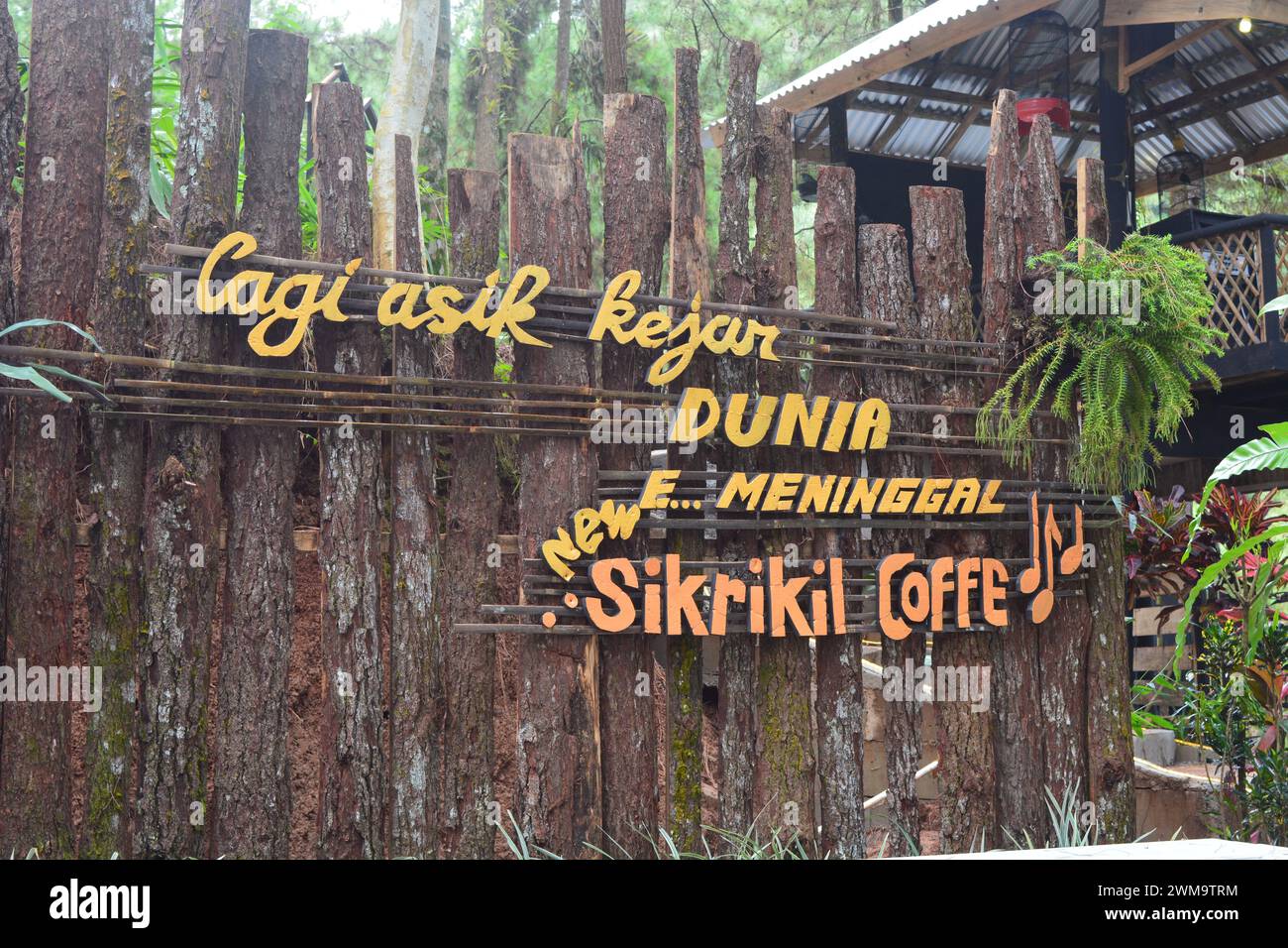 May 12, 2023, Photo of a signboard at a tourist spot to show directions ...