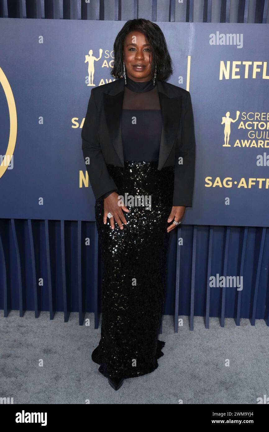 Uzo Aduba arrives at the 30th annual Screen Actors Guild Awards on ...