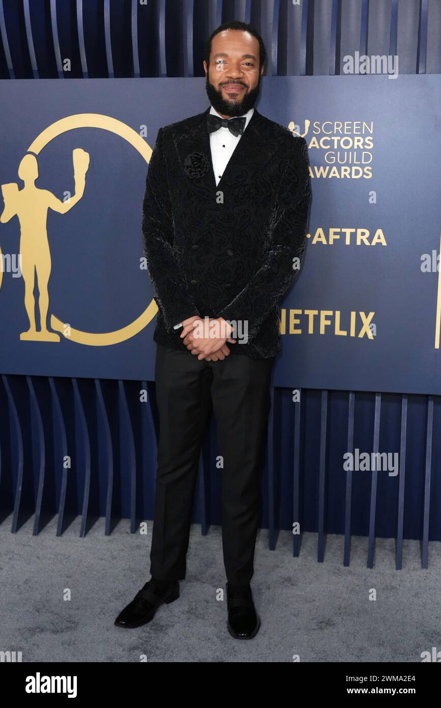 Jason Veasey arrives at the 30th annual Screen Actors Guild Awards on ...