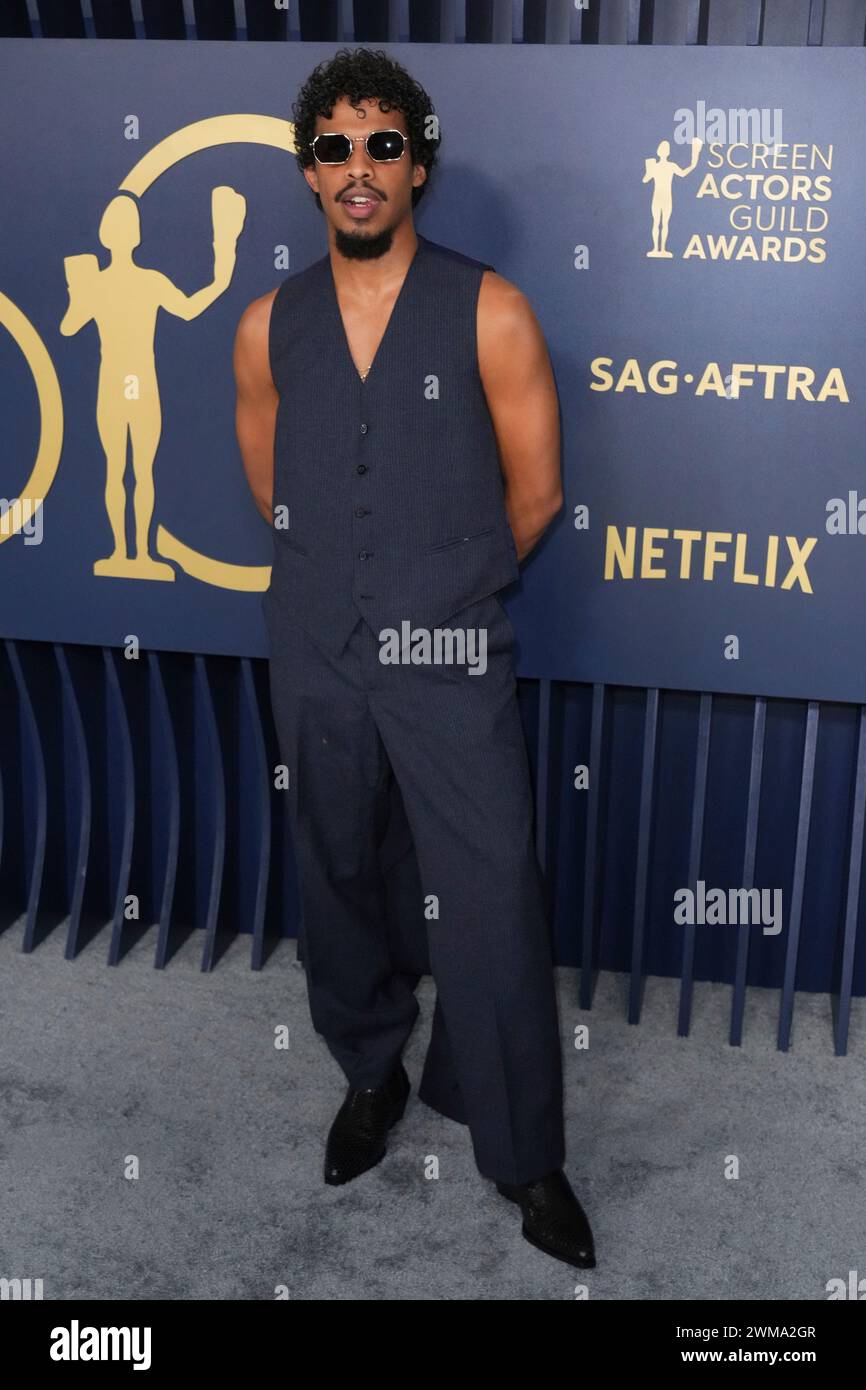 Moe Hashim arrives at the 30th annual Screen Actors Guild Awards on ...