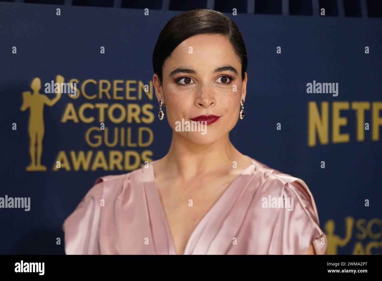 Juliana Canfield arrives at the 30th annual Screen Actors Guild Awards ...