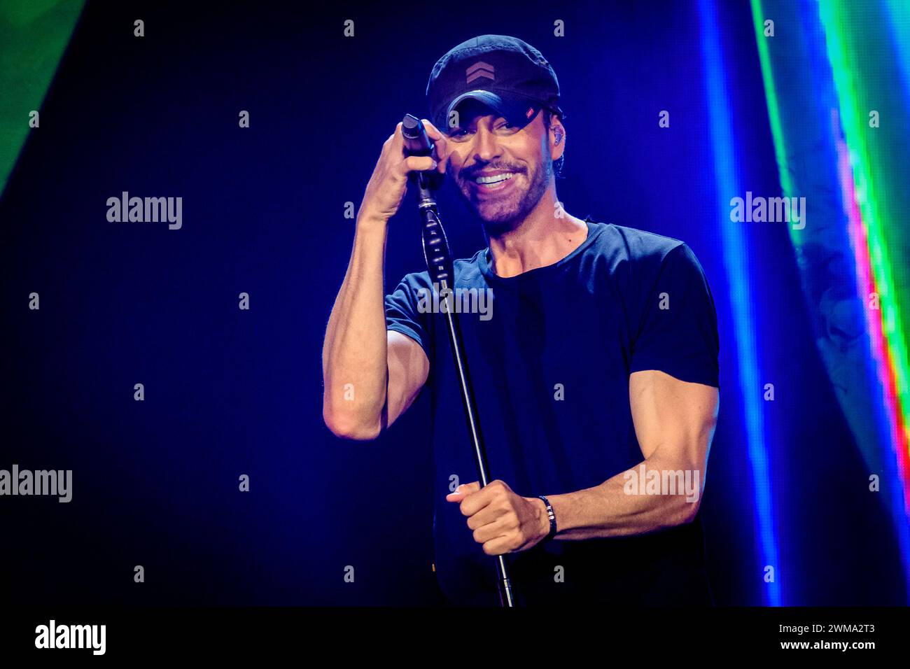 Enrique Iglesias Wallpaper Hd 2024