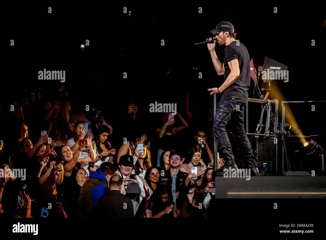 Toronto, Canada. 23rd Feb, 2024. Spanish singer and songwriter, Enrique ...