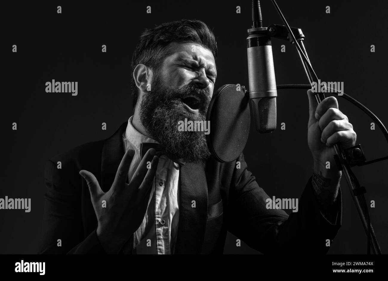 Bearded man dj in Black and White Stock Photos & Images - Alamy