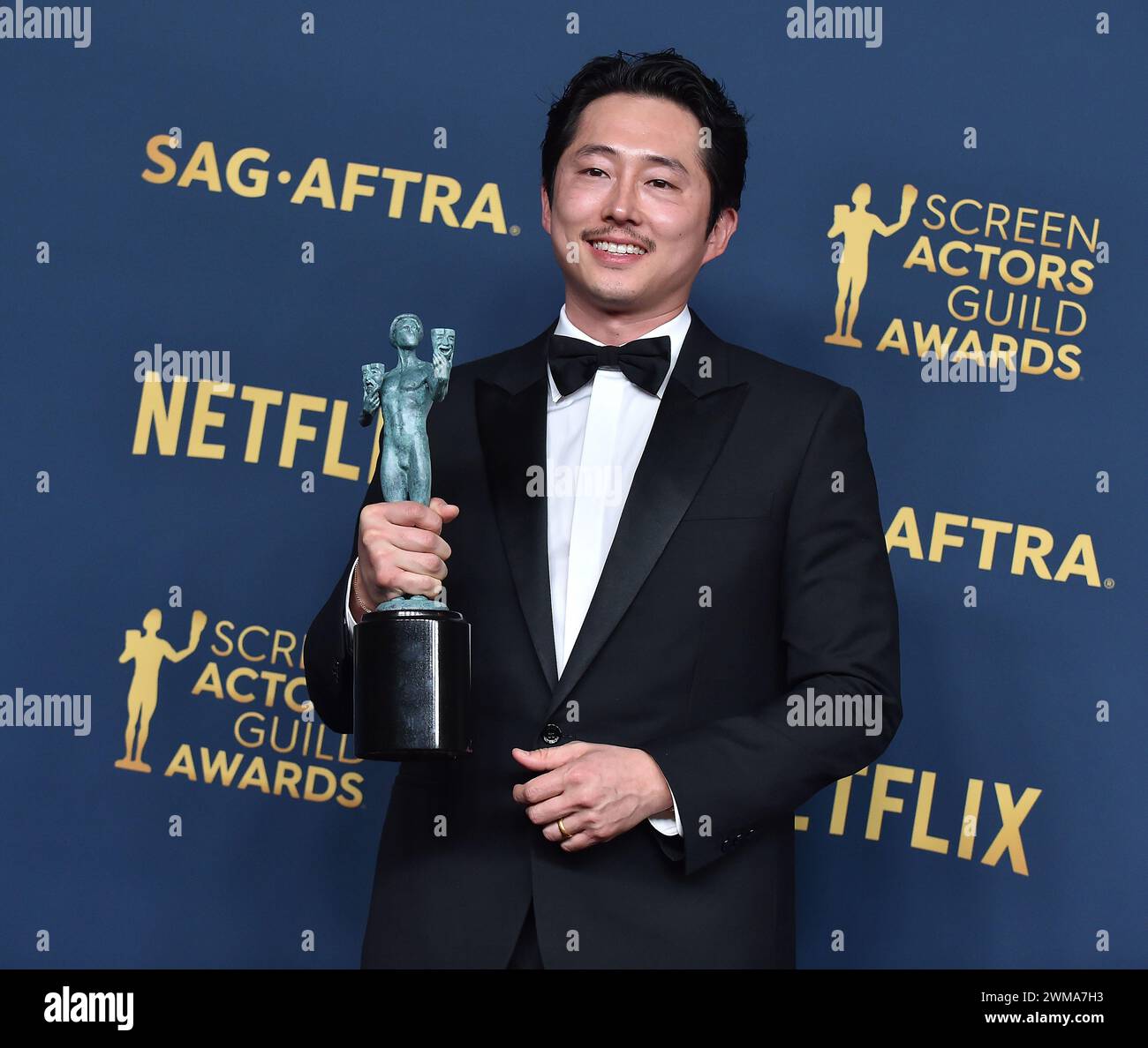 Los Angeles, USA. 24th Feb, 2024. Steven Yeun in the press room at the ...