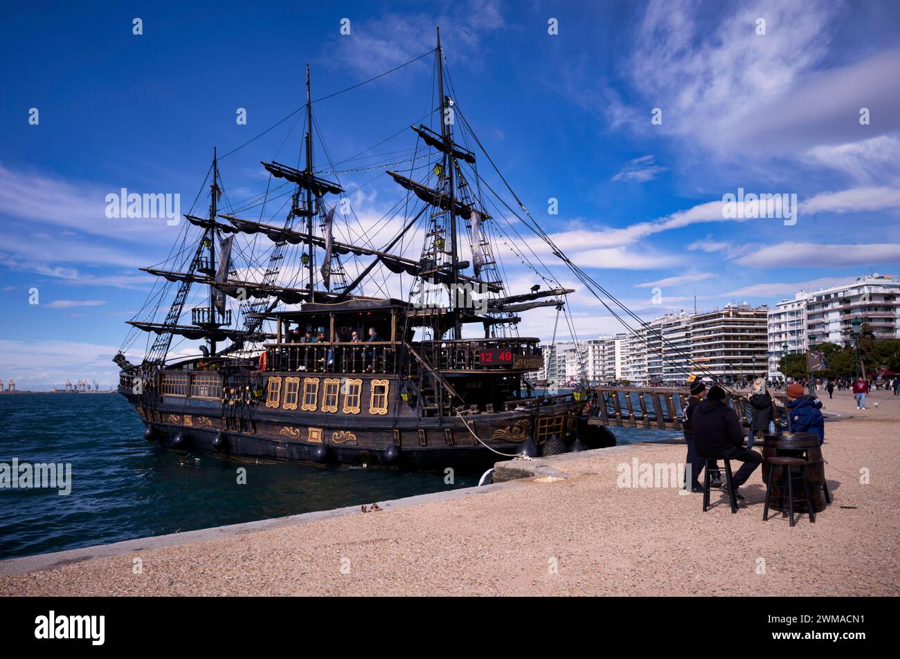 Tourist pirate ship hi-res stock photography and images - Alamy