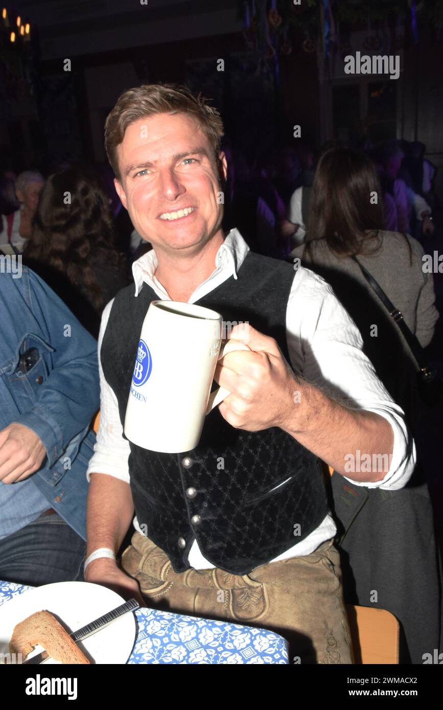 Leo Reisinger Schauspieler Musiker Saenger Autor Muenchen 24.02.2024 ...