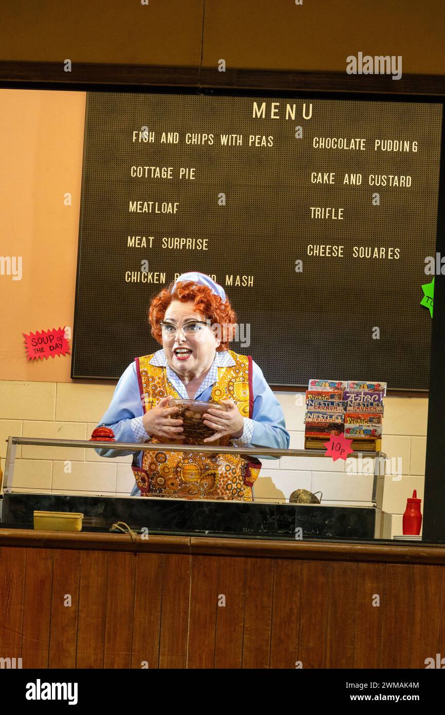 Rebecca Evans (Despina) in COSI FAN TUTTE at Welsh National Opera (WNO ...