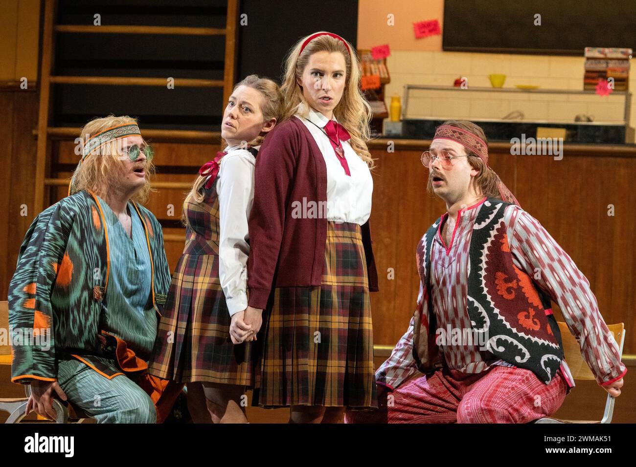 American opera baritone hi-res stock photography and images - Alamy