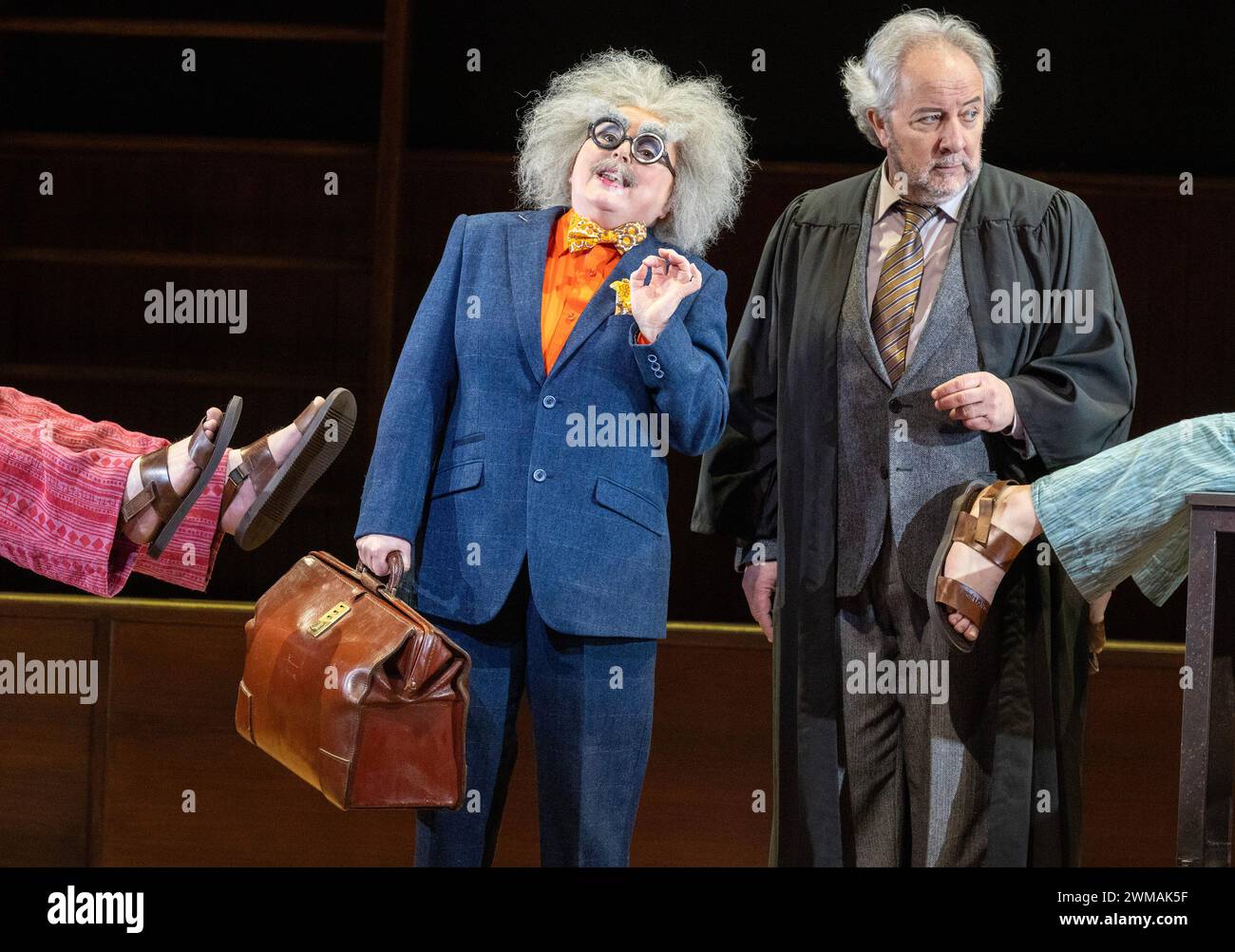 Rebecca Evans (Despina), Jose Fardilha (Don Alfonso) in COSI FAN TUTTE ...