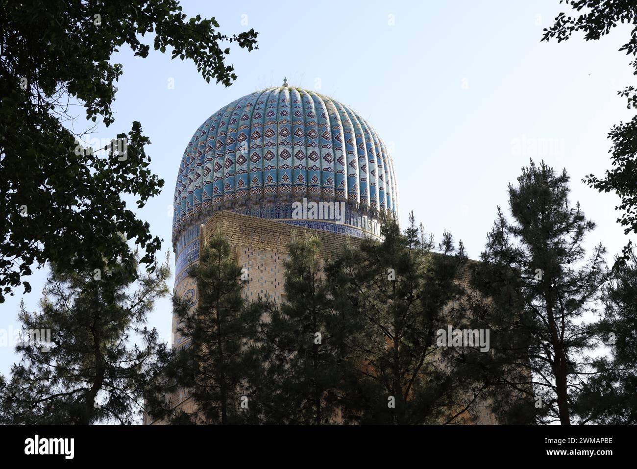 Bibi Khanym Mosque, Samarkand, Uzbekistan Stock Photo - Alamy