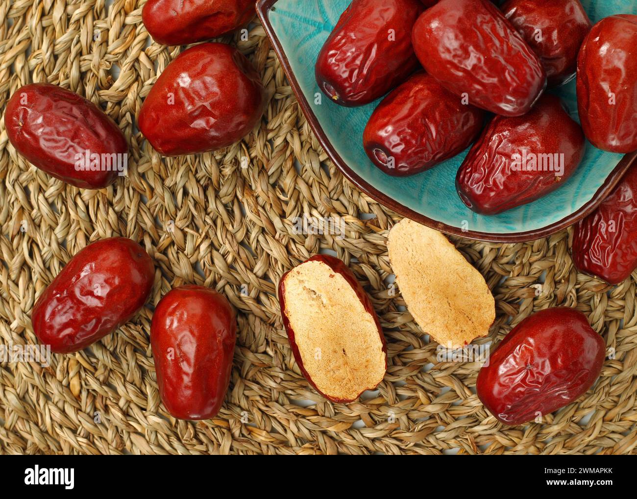 red date on white background Stock Photo - Alamy