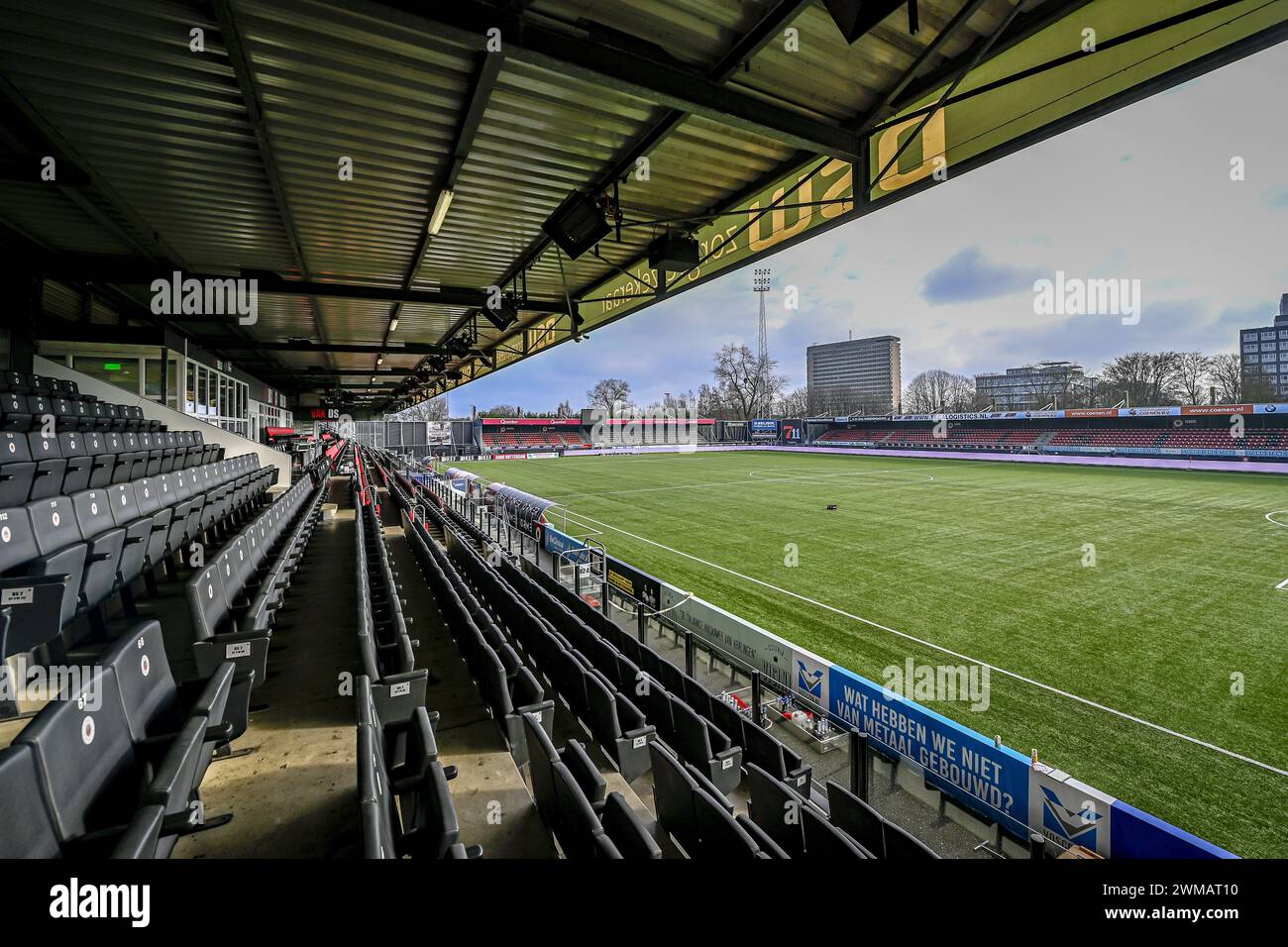 Rotterdam, Nederland. 25th Feb, 2024. ROTTERDAM, 25-02-2024, Van Donge ...