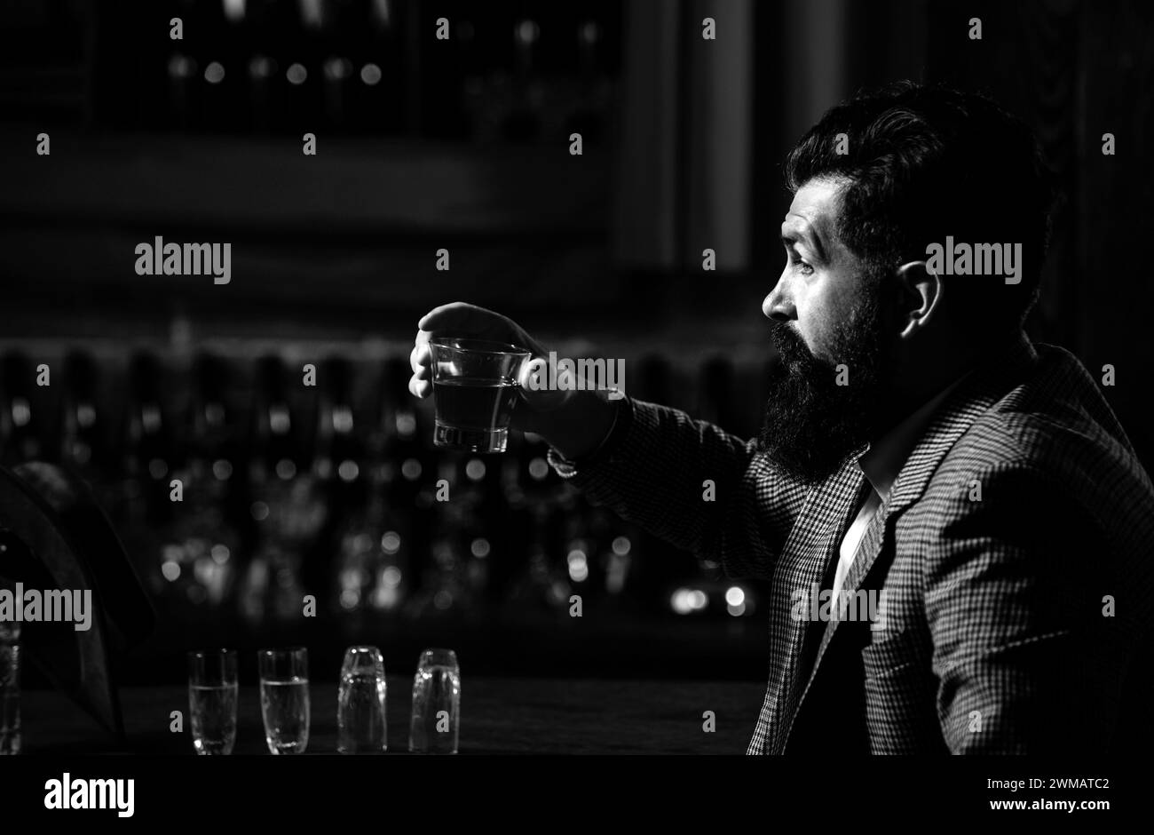 Old men drinking pub Black and White Stock Photos & Images - Alamy