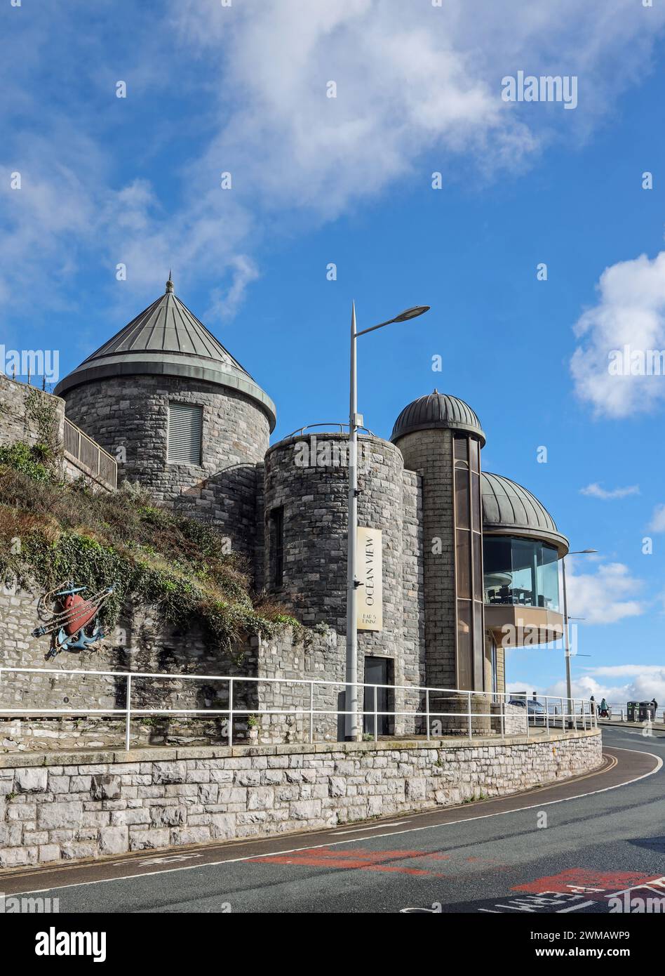 Openned 1989 hi-res stock photography and images - Alamy