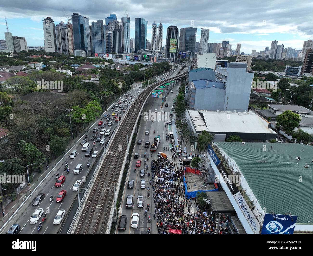 38th edsa people power revolution hi-res stock photography and images ...