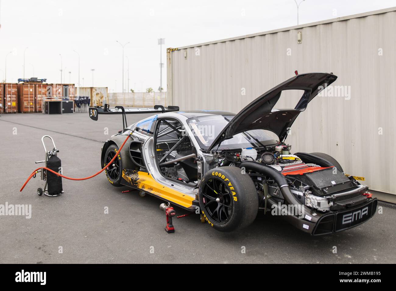 Manthey EMA, Porsche 911 GT3 R #91, ambiance during the Prologue of the ...