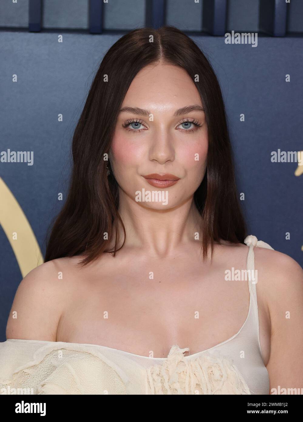 LOS ANGELES, CALIFORNIA, USA - FEBRUARY 24: Maddie Ziegler wearing ...
