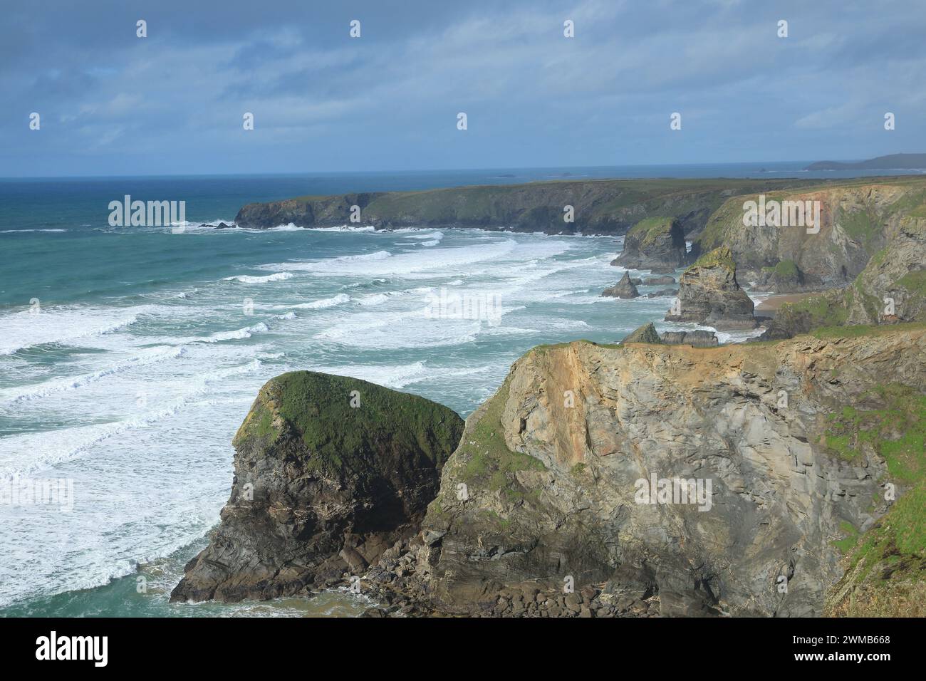 Bedruthan steps winter hi-res stock photography and images - Alamy