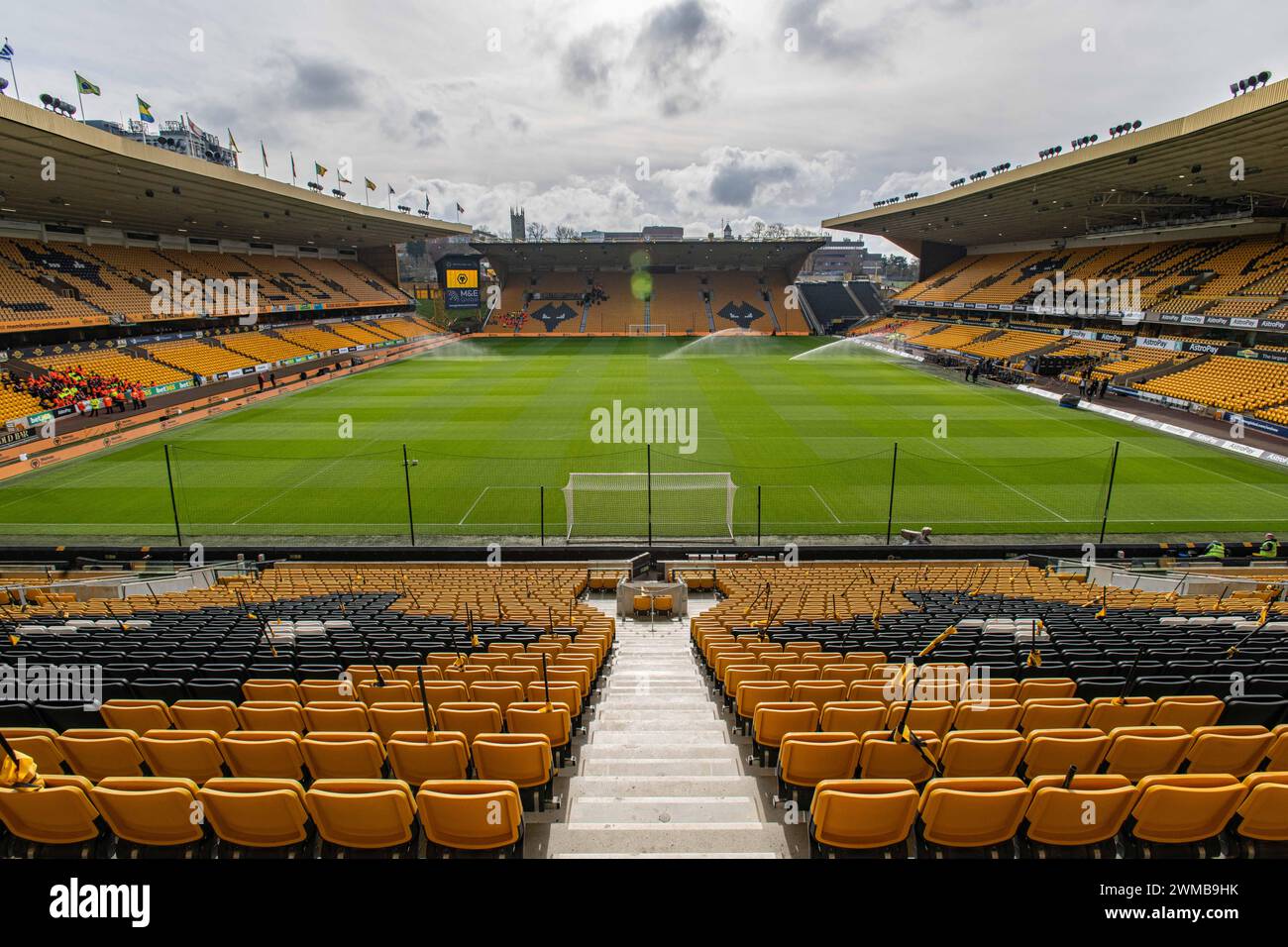 Wolverhampton, UK. 25th February 2024; Molineux Stadium, Wolverhampton ...