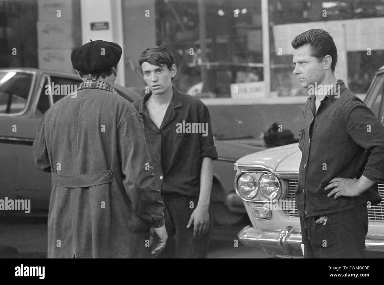 Auto body shop 80s hi-res stock photography and images - Alamy