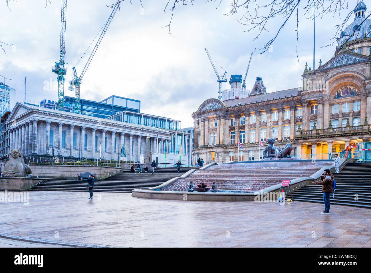 The iconic river water fountain in Victoria Square, known as the ...