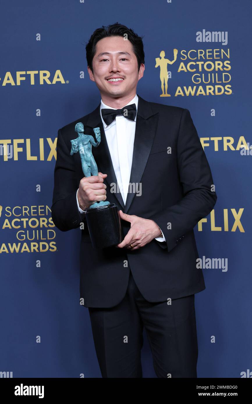 Los Angeles, Ca. 24th Feb, 2024. Steven Yeun in The Press Room at the ...