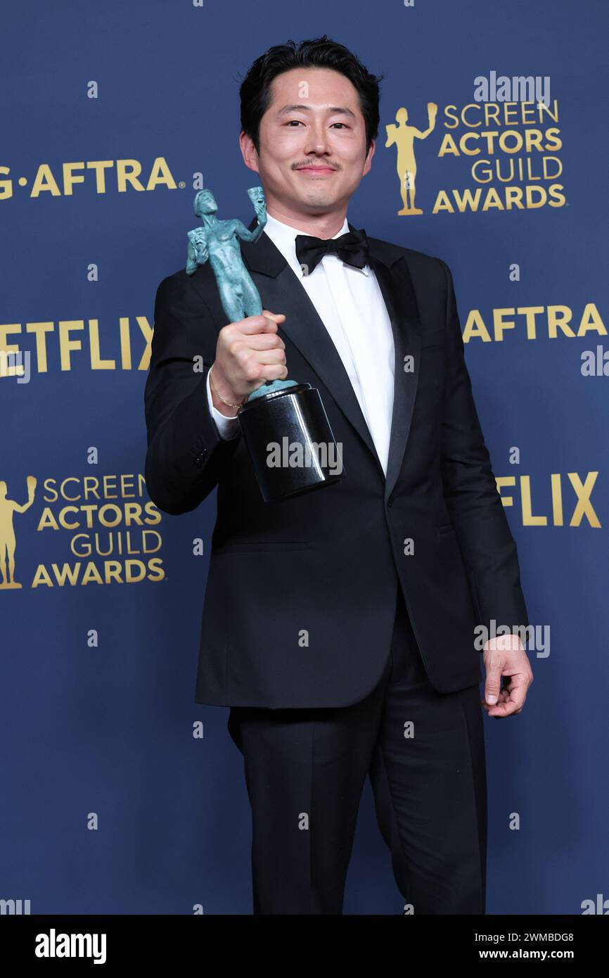 Los Angeles, Ca. 24th Feb, 2024. Steven Yeun in The Press Room at the ...