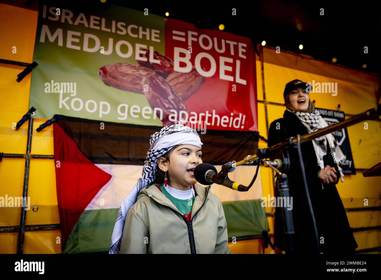 ROTTERDAM - A child speaks during the Hands off Rafah protest event ...