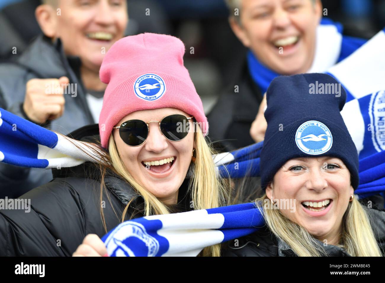 Female premier league hi-res stock photography and images - Alamy