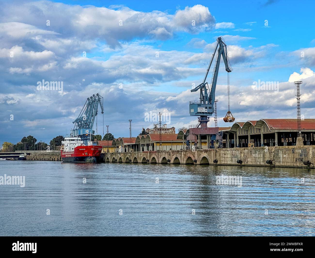 Seville spain port hi-res stock photography and images - Alamy