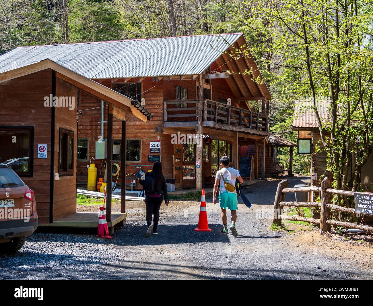 Entrance to waterfall Salto El Leon , valley of waterfalls east of ...