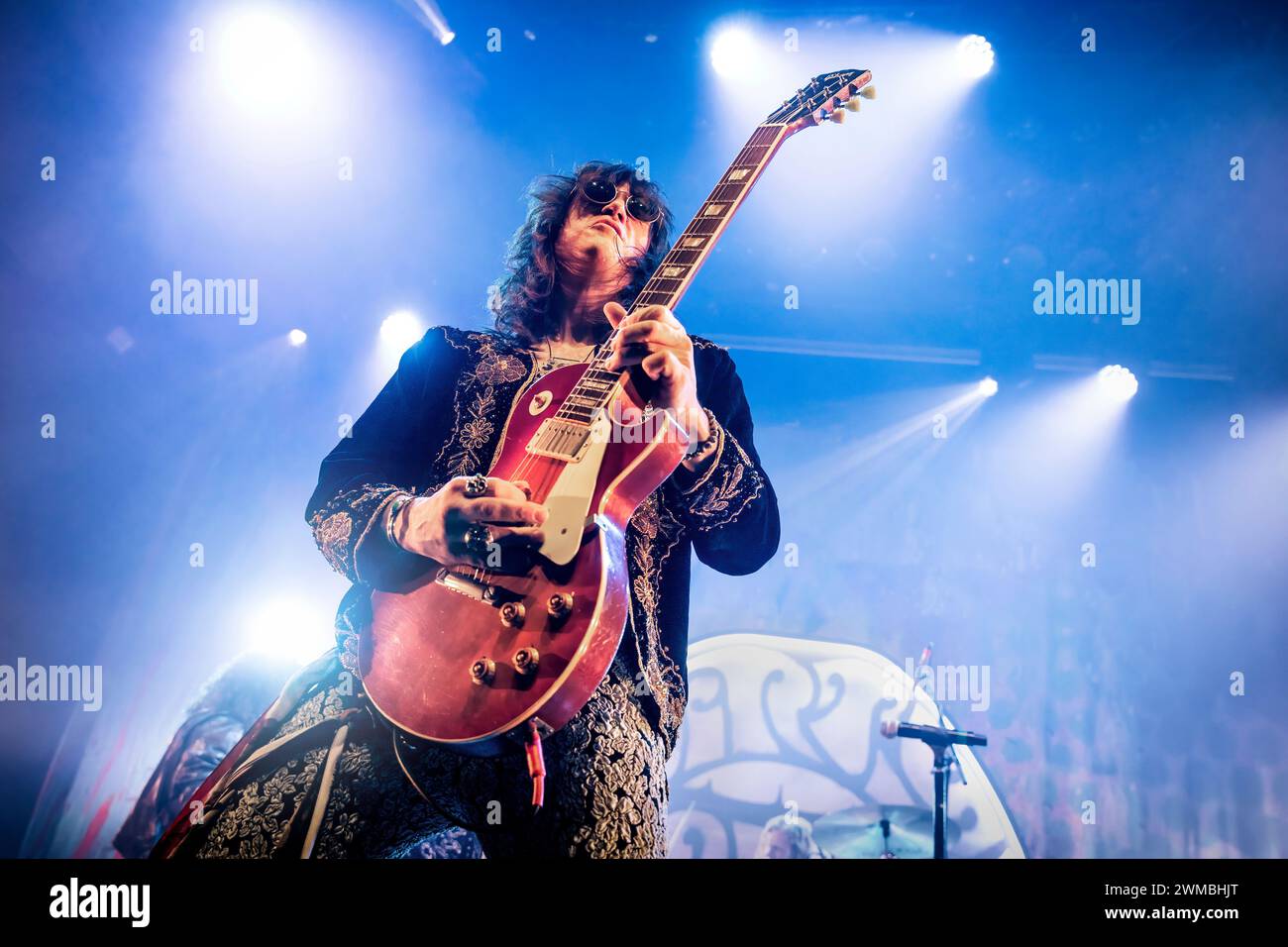 Dirty honey musician hi-res stock photography and images - Alamy