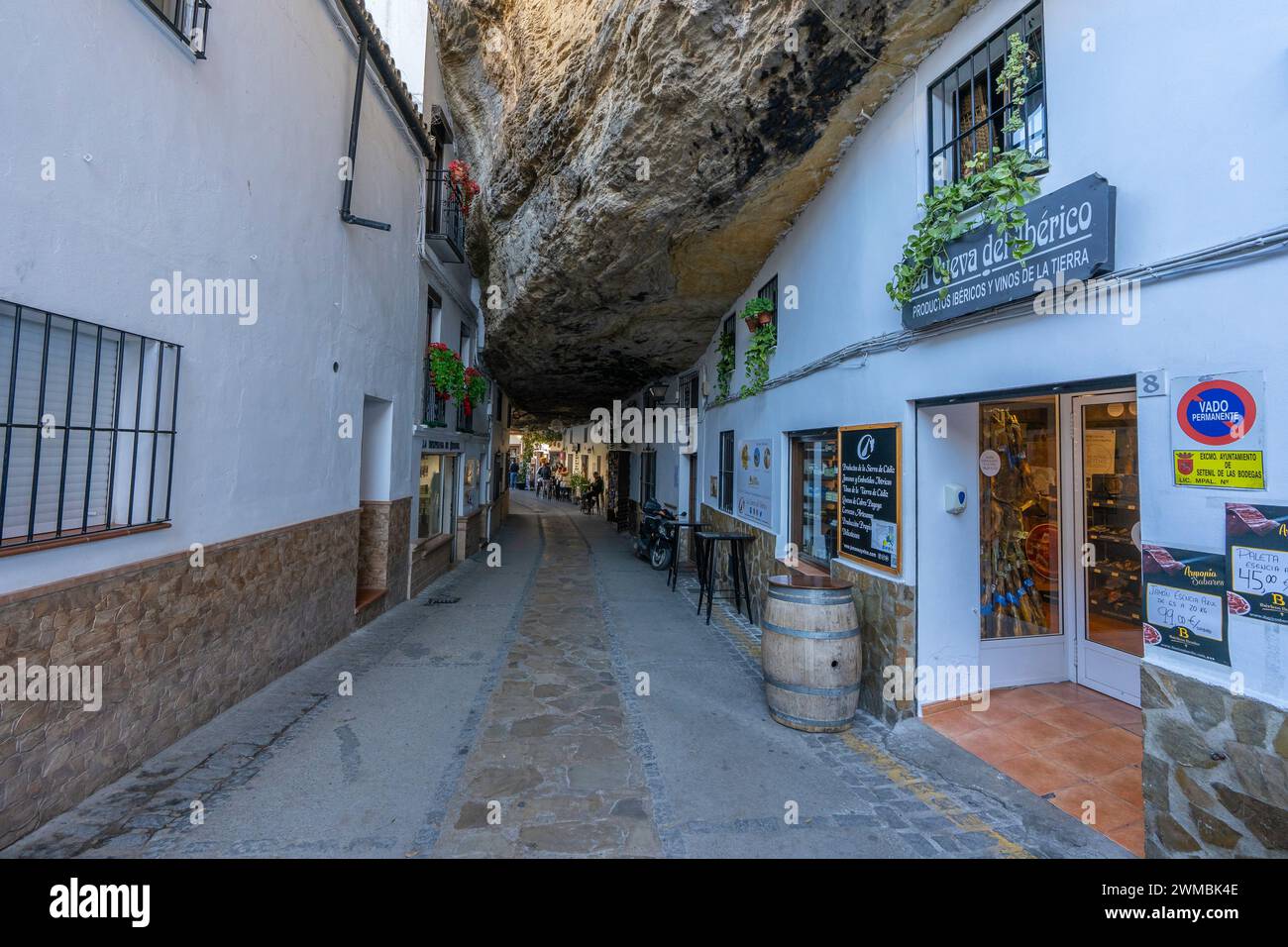 Bodegas buildings hi-res stock photography and images - Alamy