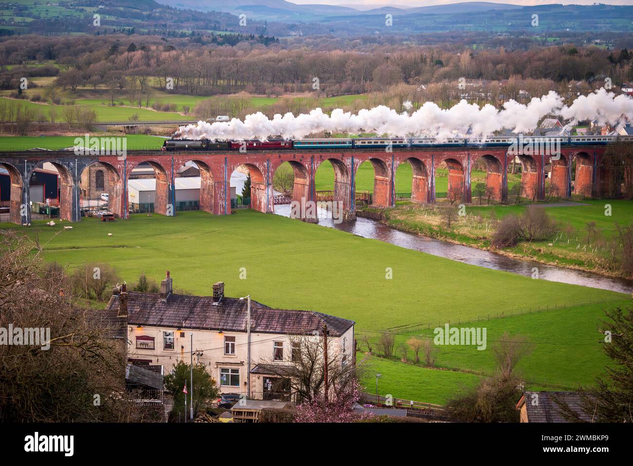 The Settle and Carlisle Winter Express hauled by Tangmere a Battle of ...