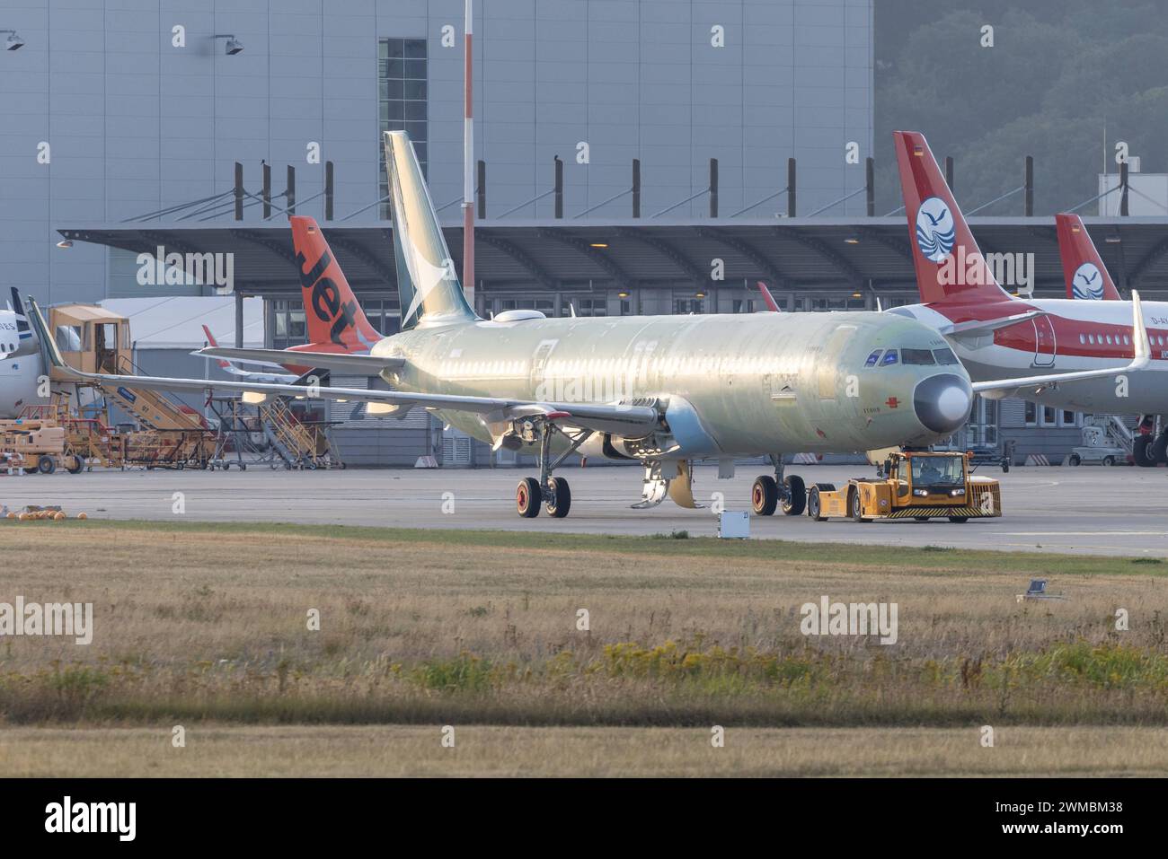 Der Airbus A321-251NX A21N der Fluglinie Cathay Pacific CX / CPA mit ...