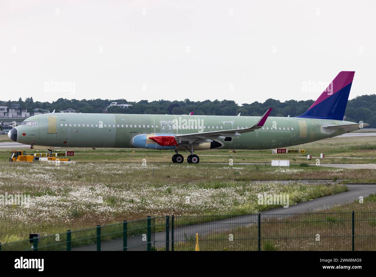 Der Airbus A321-271NX A21N der Fluglinie Wizz Air W6 / WZZ mit der MSN ...