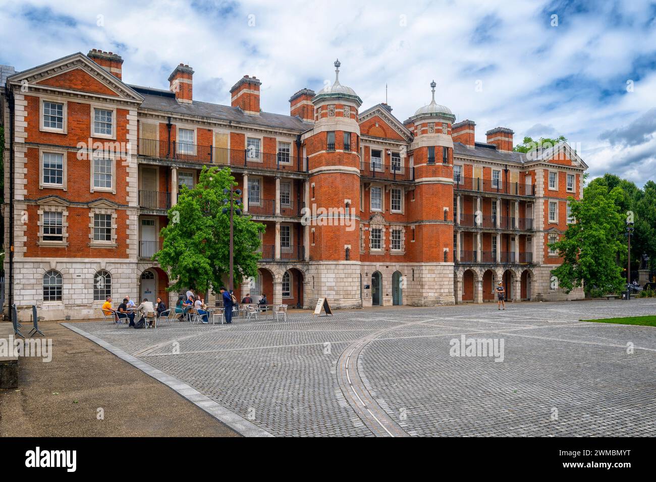Chelsea College or Arts housed in the former Royal Army Medical Corp ...
