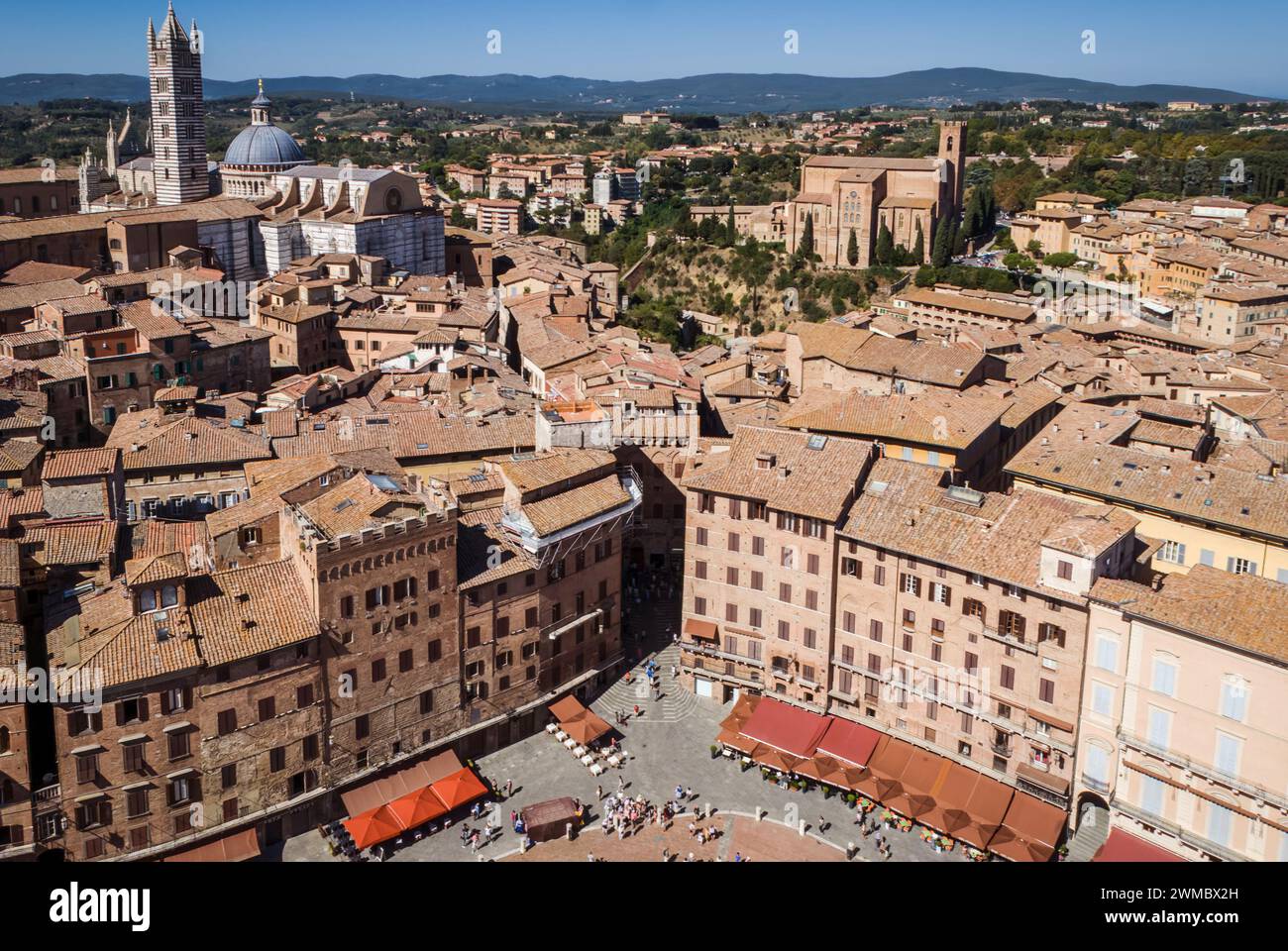 Elevated elegance: Siena’s ancient rooftop landscape (Italy Stock Photo ...