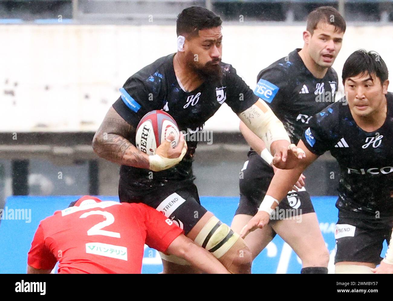 Tokyo, Japan. 25th Feb, 2024. Ricoh Black Rams lock Amato Fakatava ...