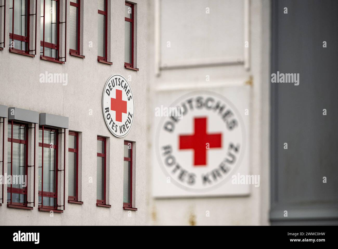 Deutsches Rotes Kreuz Fassadenlogo 25.02.24, Limburg: Symbolfoto ...