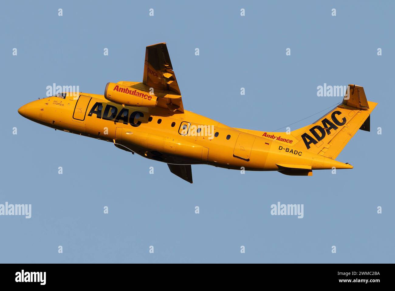 Der fairchild dornier 328jet hi-res stock photography and images - Alamy