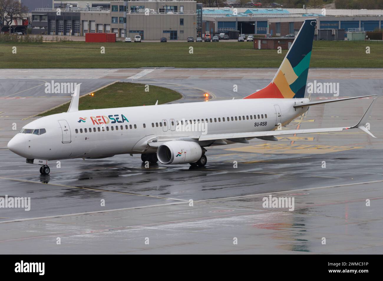 Die Boeing 737-8Q8 B738 der Fluglinie Red Sea Airlines RS / RSX mit der ...