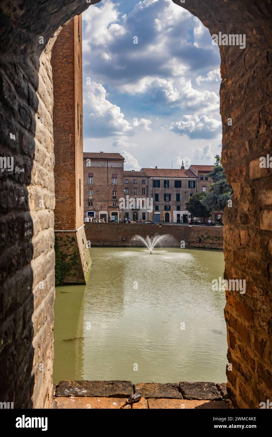Ferrara, Emilia Romagna, Italy. The imposing Estense castle, built by ...