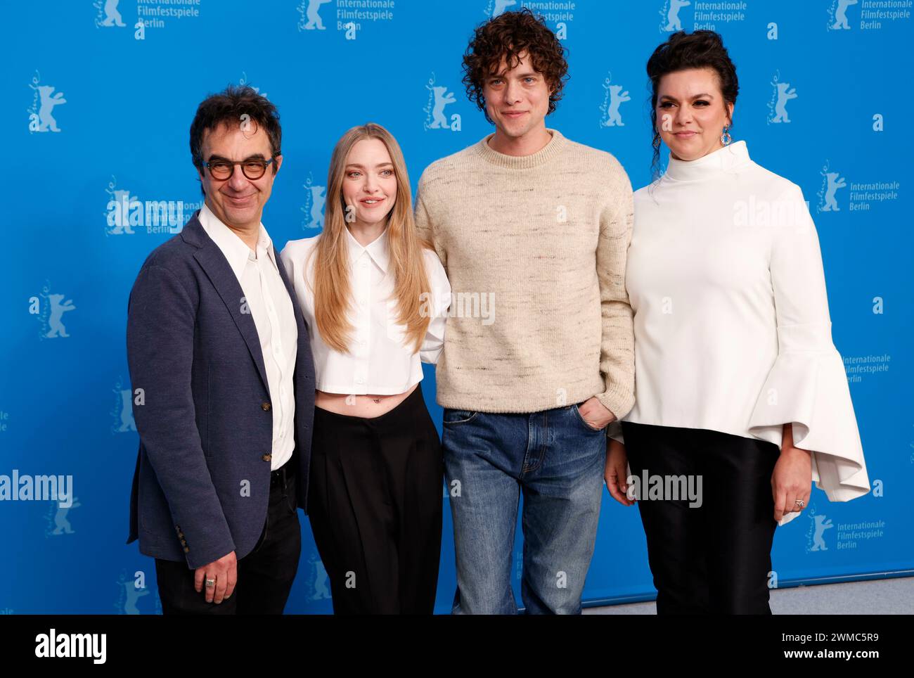 Atom Egoyan, Amanda Seyfried, Douglas Smith and Ambur Braid pose at the ...
