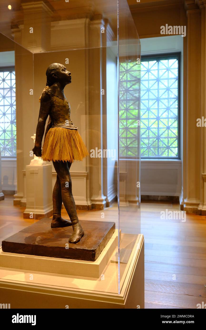 Degas little dancer hi-res stock photography and images - Alamy
