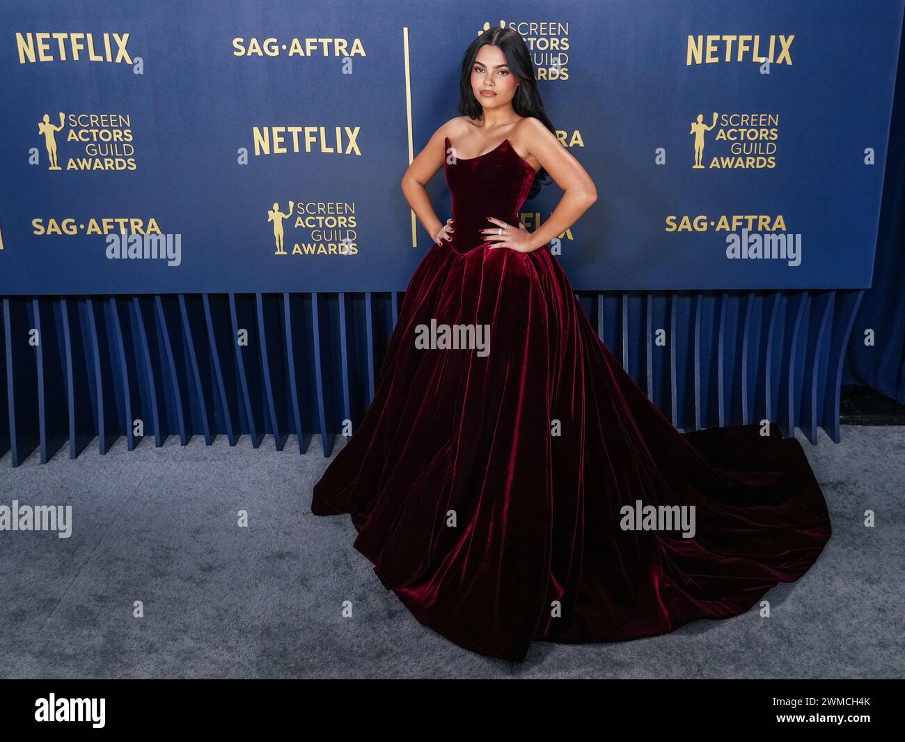Los Angeles, USA. 24th Feb, 2024. Ariana Greenblatt walking on the red ...