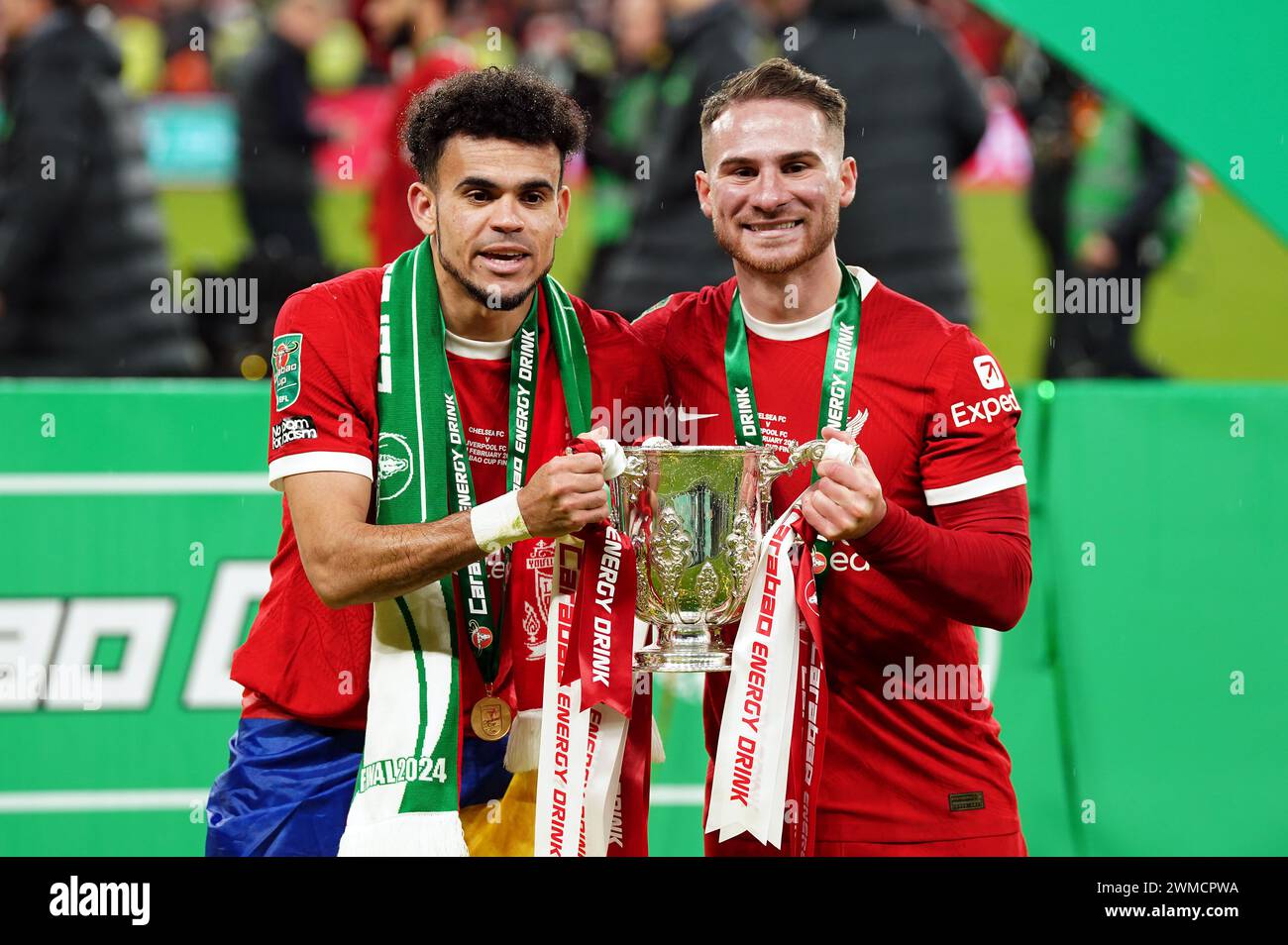 Liverpool efl cup final trophy hi-res stock photography and images - Alamy