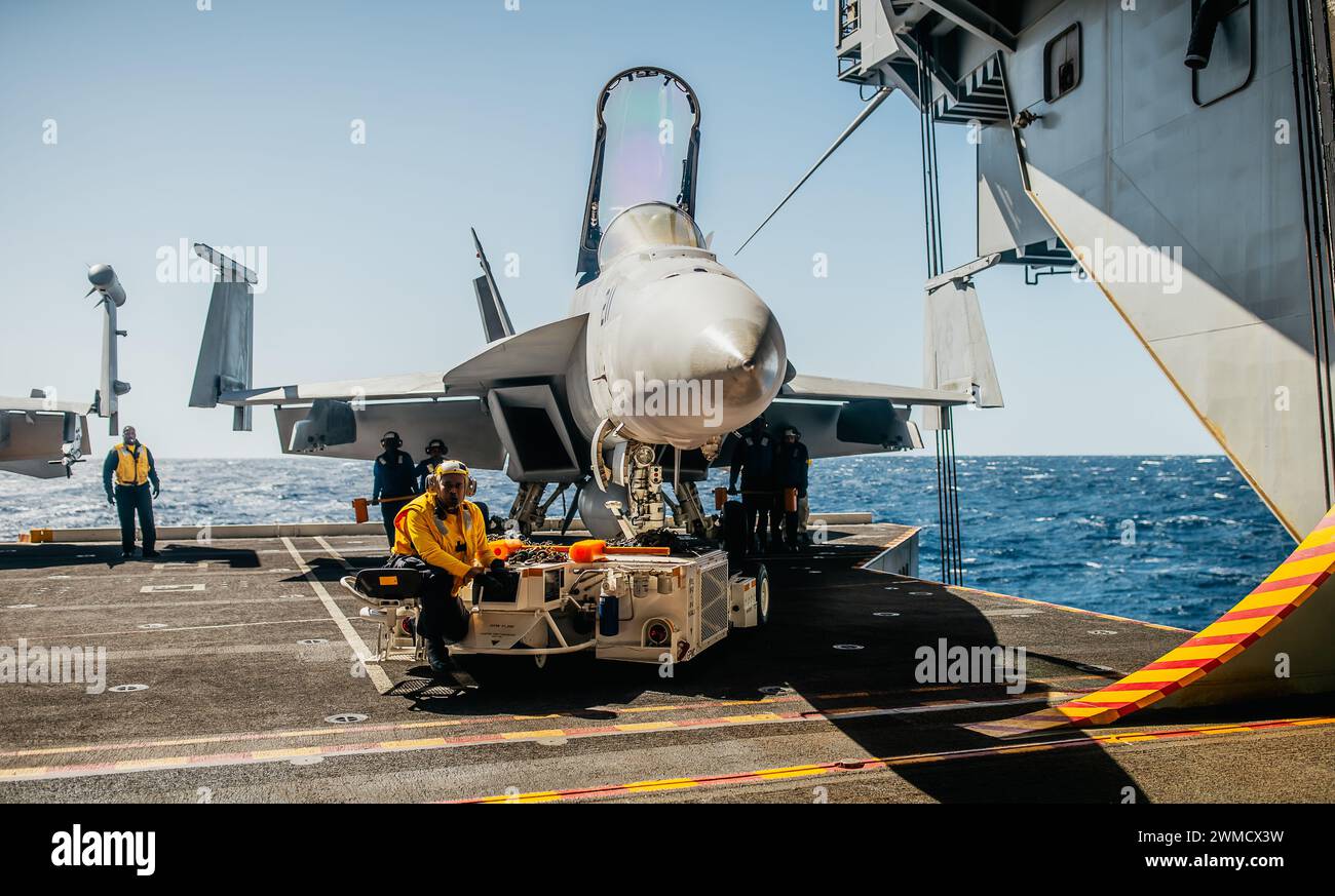 Atlantic Ocean, United States. 24 February, 2024. A U.S. Navy aircraft ...